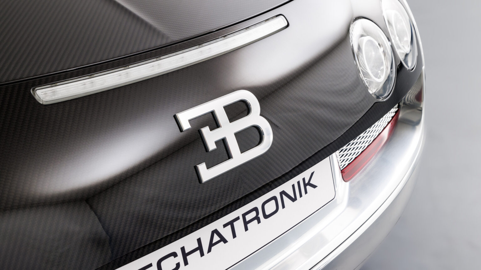 For Sale: The Most Expensive (And Incredible) Bugatti Veyron EVER ...