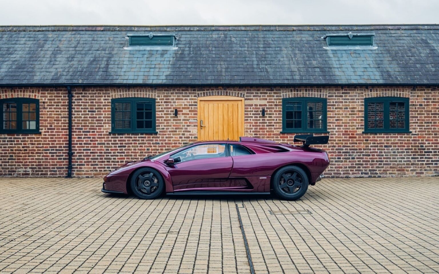 For Sale: 1/1 Viola Cassis Lamborghini Diablo GTR