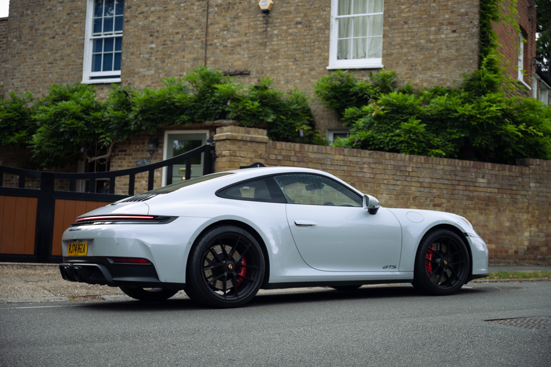 2025 992.2 Porsche 911 GTS T-Hybrid Review: The Sweet Spot Just Got Sharper