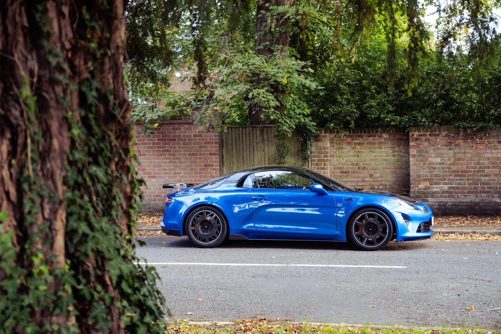 Alpine A110R Review: Lightness Over Lap Times